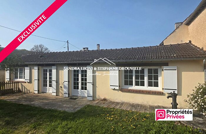 Maintenon : Maison 2 pièces à vendre