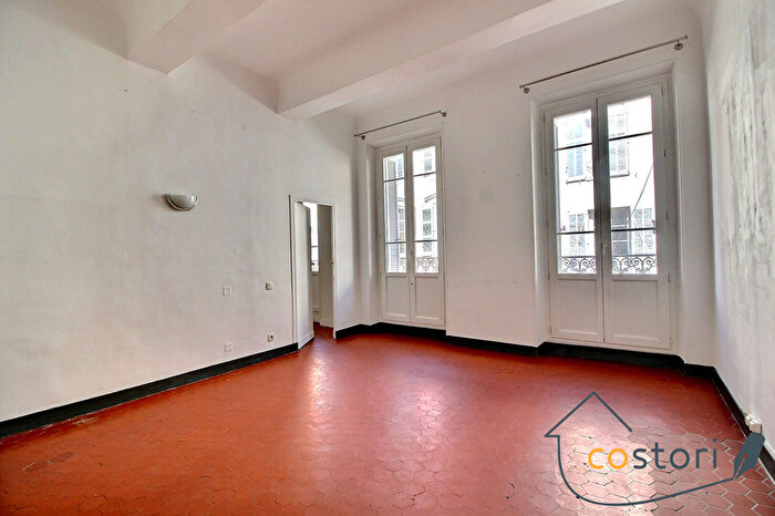 Draguignan, Centre-ville historique : Appartement 2 pièces à louer