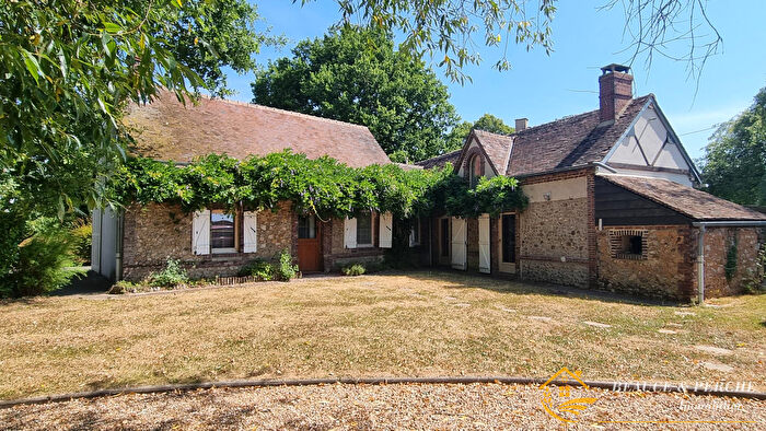 Maison 4 pièces à Combres, à vendre