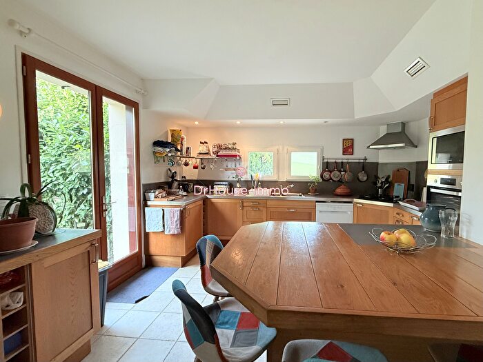 Maison à vendre - Vauchassis - 7 pièces - 4 chambres