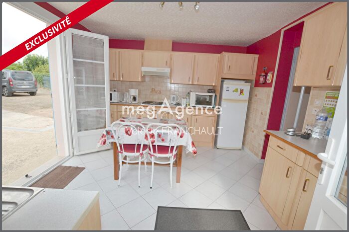 Maison à vendre - Grues - 4 pièces - 3 chambres