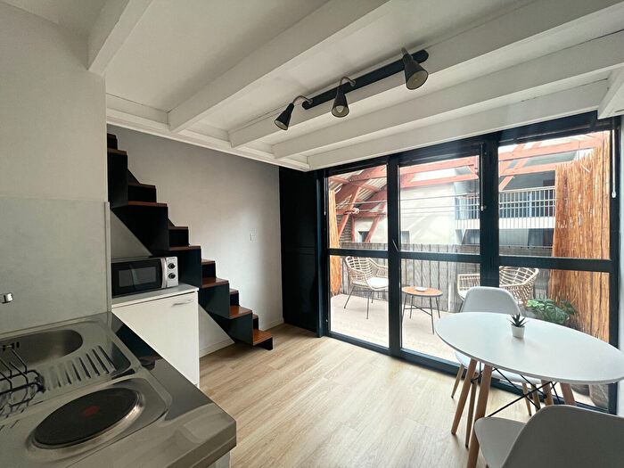 Appartement à louer - Quartiers Centre, Saint-Anne - 2 pièces - 1 chambre