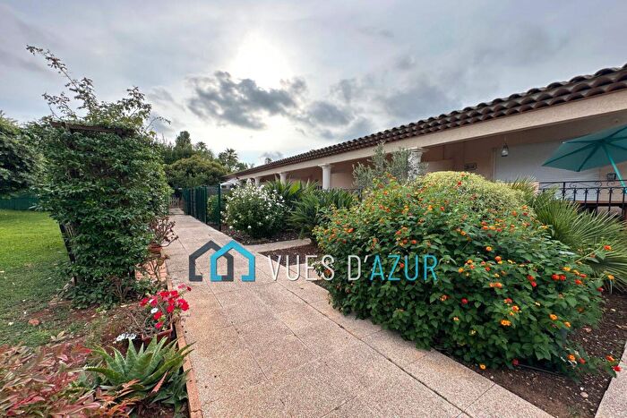 Appartement à louer - Antibes - 2 pièces - 1 chambre