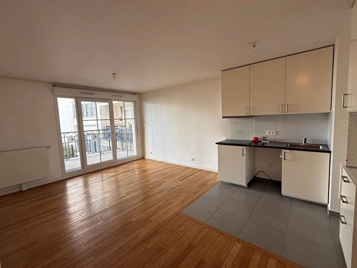 Appartement 3 pièces à louer à Maisons-Alfort, Centre-ville