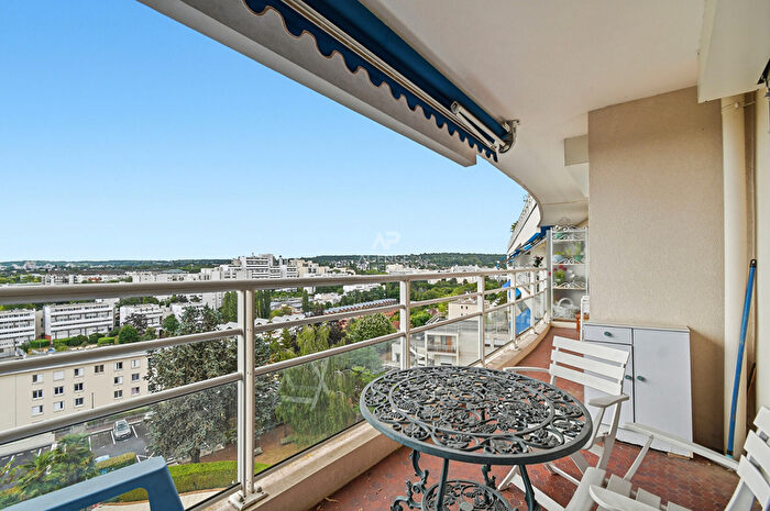 Appartement 4 pièces à vendre - Saint-Germain-en-Laye, Hennemont
