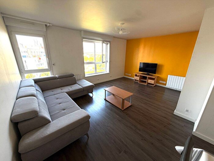 Grenouillère-Marnois-Rive de Marne, Noisy-le-Grand : Appartement 2 pièces à louer