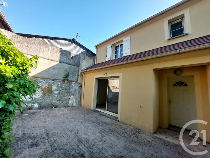 Maison 3 pièces à Guérard, à louer