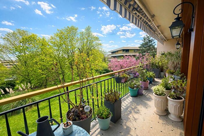 Appartement à vendre - Noisy-le-Roi - 4 pièces - 3 chambres