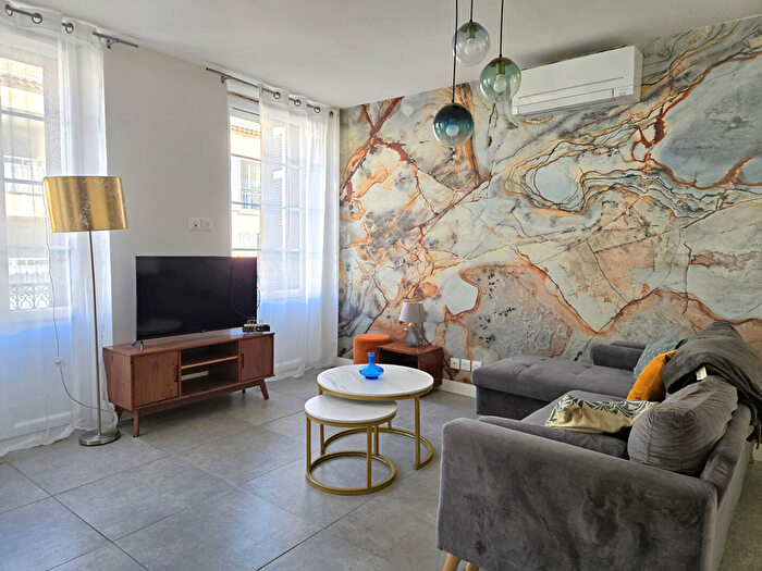 Appartement 2 pièces à louer - Roquebrune-sur-Argens, Village