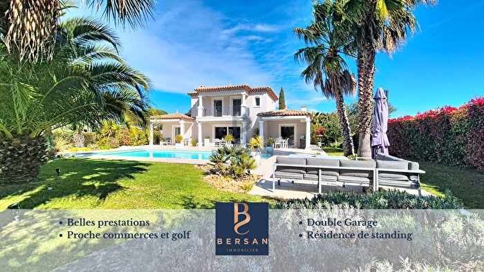 Maison à vendre - Saint-Raphaël - 6 pièces - 3 chambres