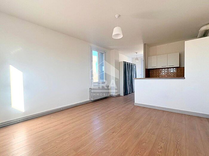Appartement à louer - Saint-Michel - 1 pièce