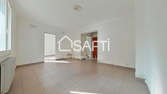 Maisons à vendre et appartements à louer - 1