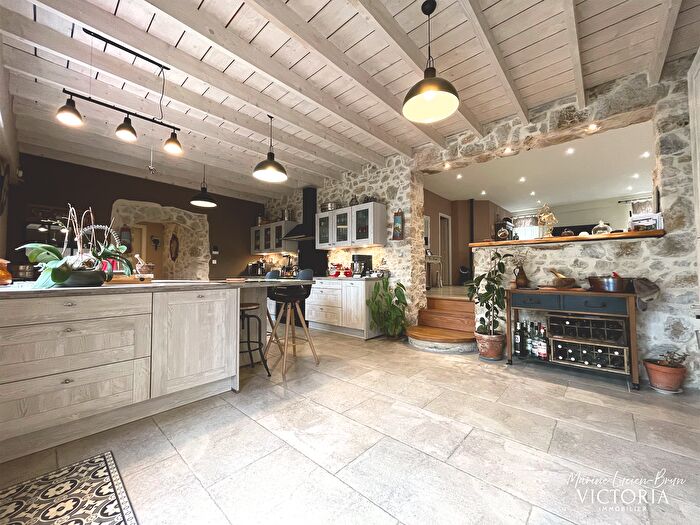 Maison à vendre - Figanières - 4 pièces - 3 chambres