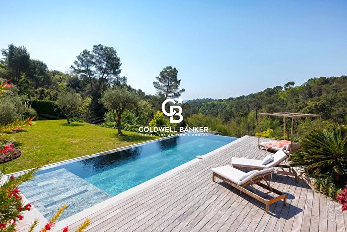 Maison 8 pièces à vendre à Saint-Paul-de-Vence