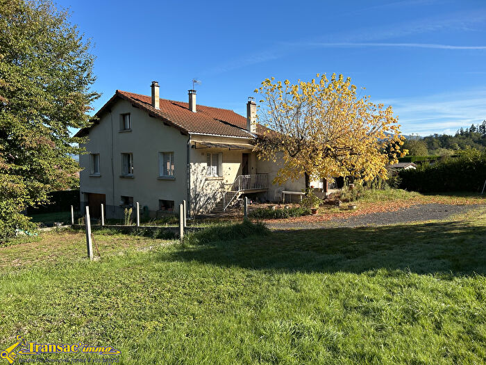 Maison à vendre - Sauviat - 5 pièces - 3 chambres