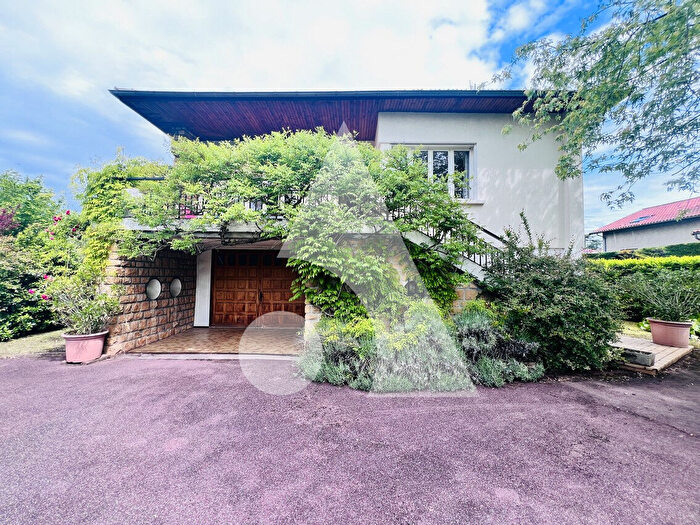 Maison 5 pièces à Fontaines-sur-Saône, à vendre