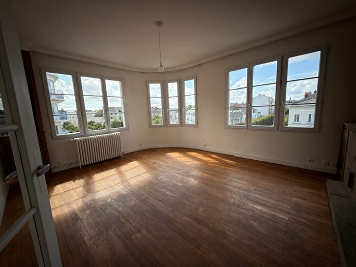 Appartement 4 pièces à louer à Nantes, Canclaux, Mellinet