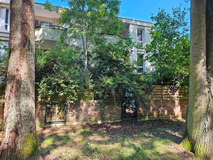 Appartement à vendre - Évry, Les Epinettes - 4 pièces - 3 chambres