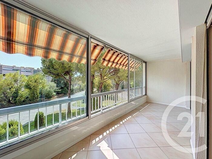 Mandelieu-la-Napoule, Les Termes : Appartement 3 pièces à vendre