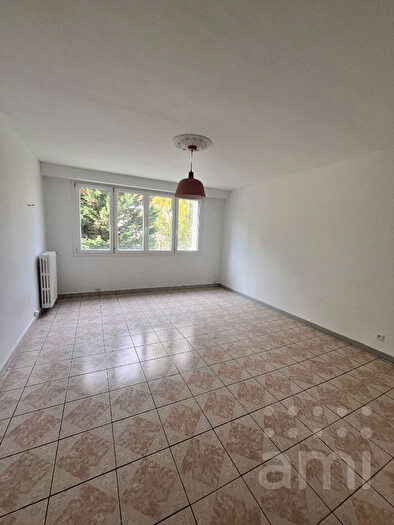 Appartement à louer - Poitiers, Gibauderie - 5 pièces - 4 chambres