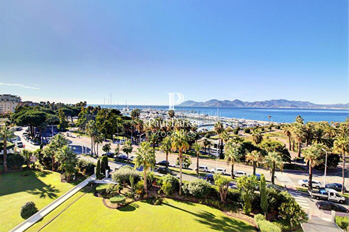 Appartement 4 pièces à vendre à Cannes, Pointe Croisette