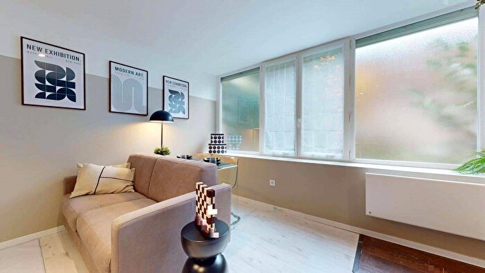 Appartement à louer - Saint Jacques-Chavanelle, Saint-Étienne - 1 pièce