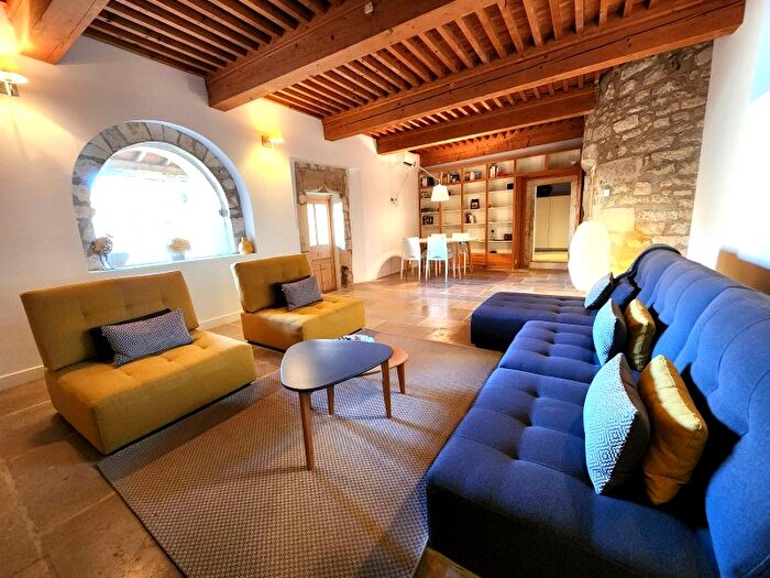 Maison à vendre - Saint-Restitut - 9 pièces - 4 chambres