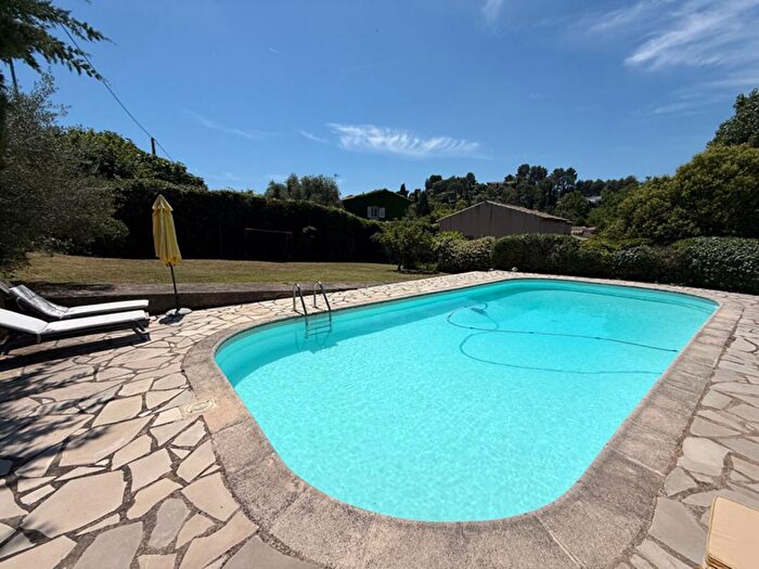 Maison 6 pièces à Vence, Sainte Elisabeth, Les Cayrons, Poutaouch, à vendre