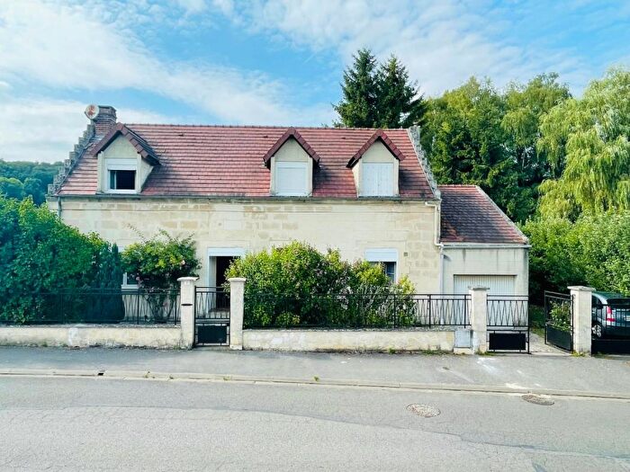 Maison à vendre - Saint-Étienne-Roilaye - 5 pièces - 4 chambres