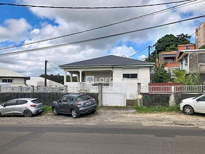 Maison à louer - Les Abymes - 4 pièces - 3 chambres