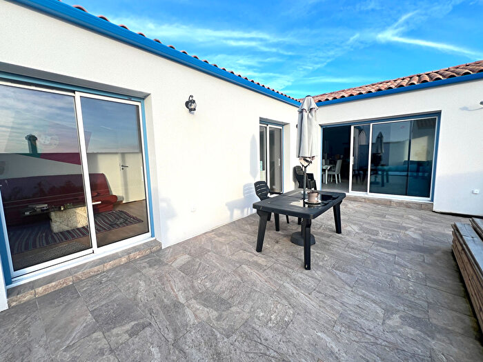 Maison à vendre - Aigrefeuille-dAunis - 6 pièces - 4 chambres