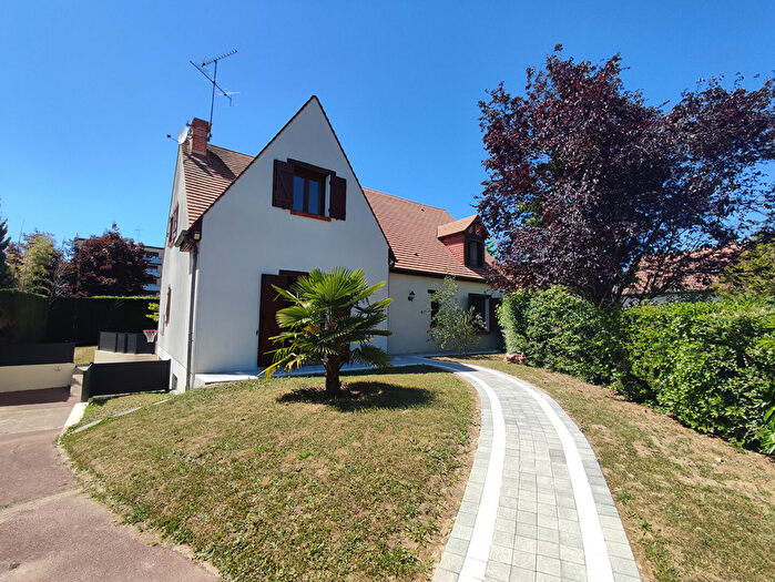 Maison à vendre - Saint-Jean-de-Braye, Centre-ville - 7 pièces - 5 chambres