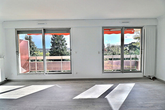 Appartement à louer - Mareil-Marly - 4 pièces - 2 chambres