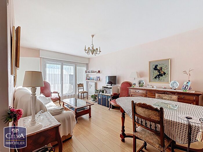 Chartres, La Madeleine : Appartement 4 pièces à vendre