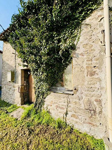 Maison à vendre - Saint-Hilaire-de-Loulay - 4 pièces - 2 chambres