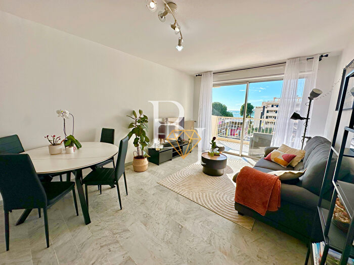 Appartement à vendre - Saint-Laurent-du-Var, Bord de Mer, Port de Plaisance - 2 pièces - 1 chambre