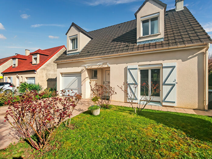 Maison à vendre - Roissy-en-Brie, Montmartre, Pommier Picard, Jondelles - 7 pièces - 4 chambres