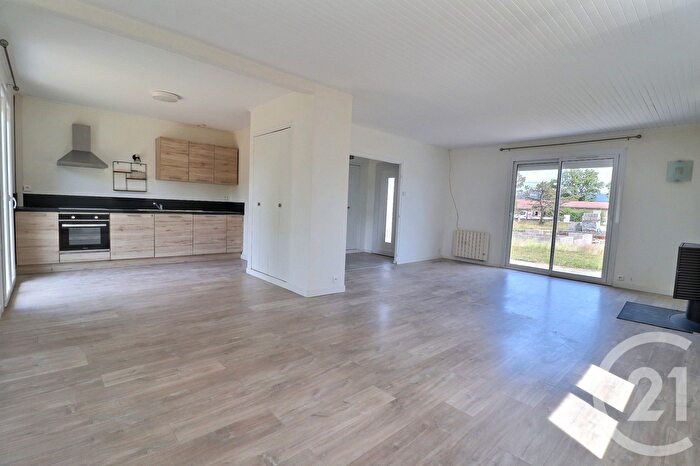 Maison 5 pièces à Ambronay, à louer
