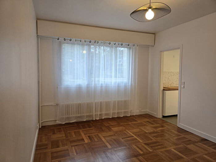 Appartement à louer - Garches, La Verboise, Janvier - 1 pièce