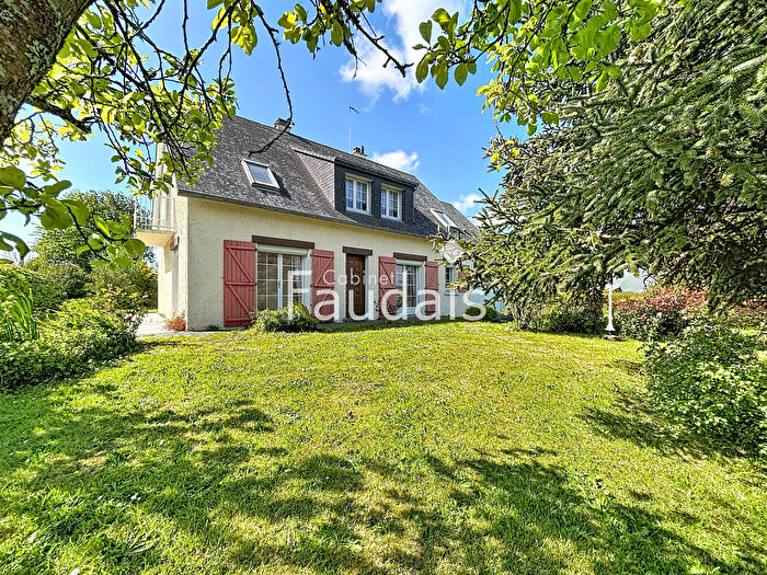 Maison à vendre - Saint-Symphorien-le-Valois - 7 pièces - 3 chambres