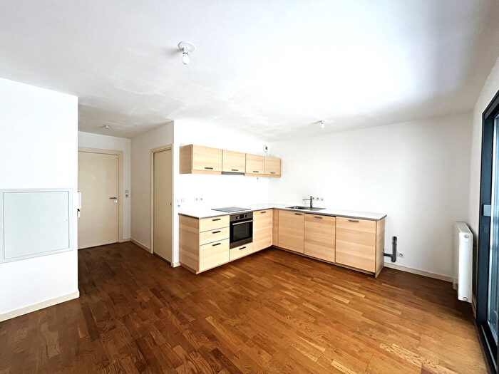 Maisons à vendre et appartements à louer - 1