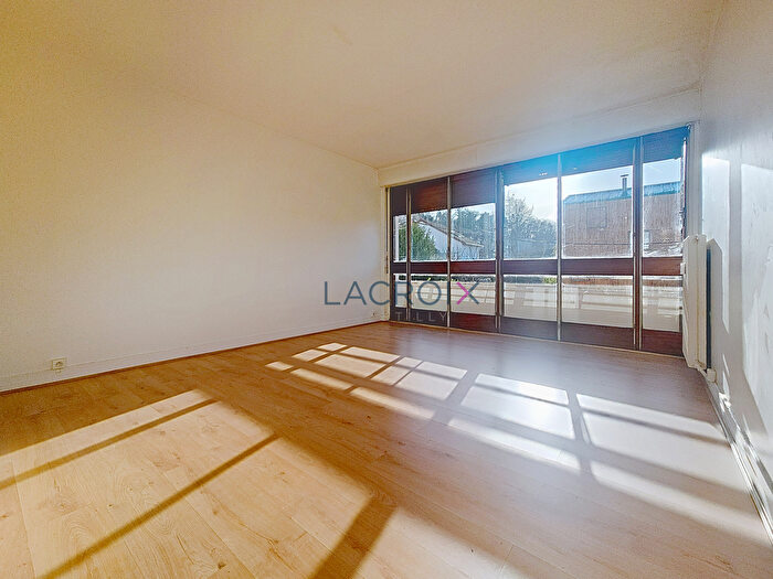 Appartement à louer - Gentilly, Val de Bièvre - 3 pièces - 2 chambres