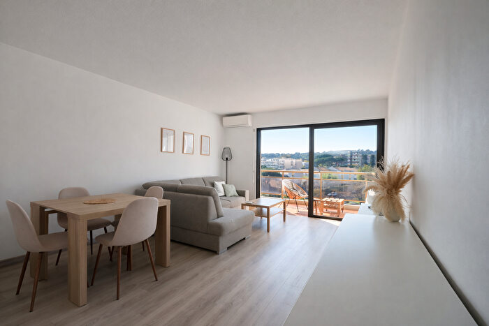 Appartement à louer - Le Cannet, Mimosas - 2 pièces - 1 chambre