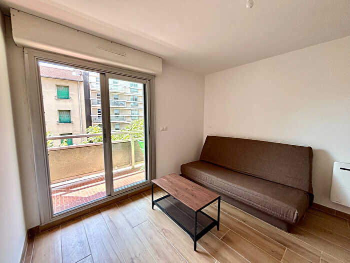 Appartement 1 pièce à Marseille 5ème, Saint-Pierre, à louer