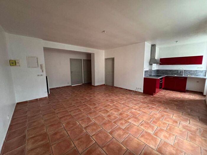 Appartement à louer - Bessèges - 2 pièces - 1 chambre
