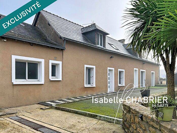 Maison à vendre - Lézigné - 6 pièces - 4 chambres