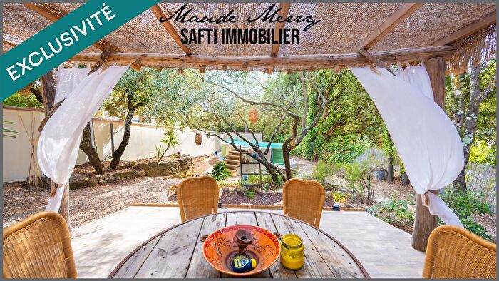 Sainte-Anastasie-sur-Issole : Maison 6 pièces à vendre