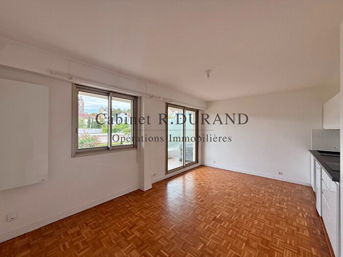 Bois-Colombes, Jean Mermoz : Appartement 1 pièce à louer