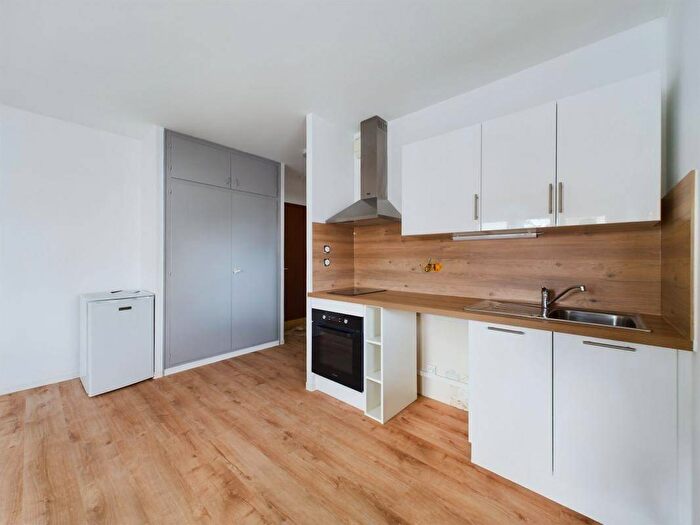 Appartement à louer - Robertsau Centre, Strasbourg - 1 pièce