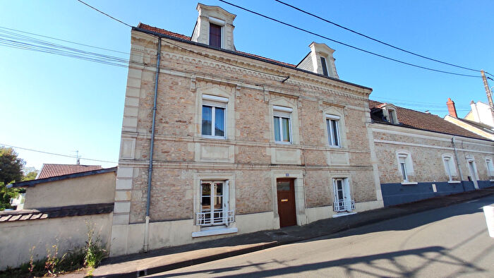 Maison à vendre - Châtellerault, Sud Ouest - 6 pièces - 3 chambres